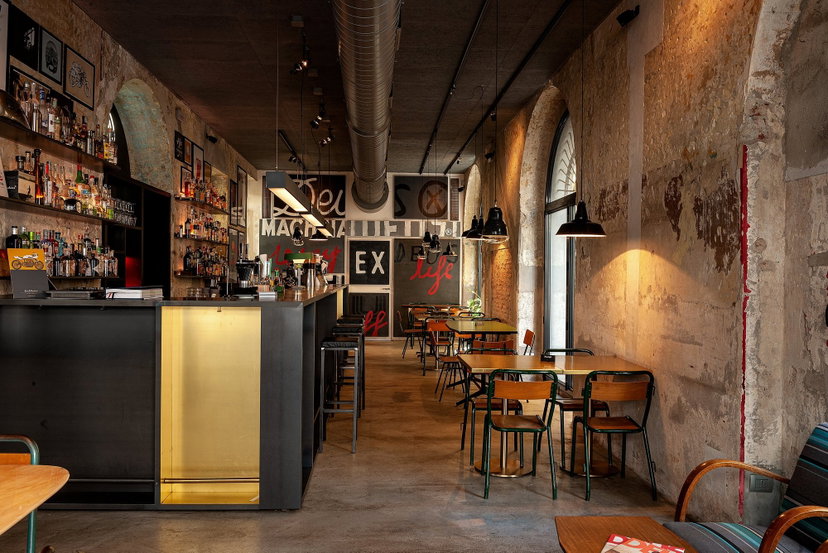 Deus Cafe Navigli, Milan | En Primeur Club